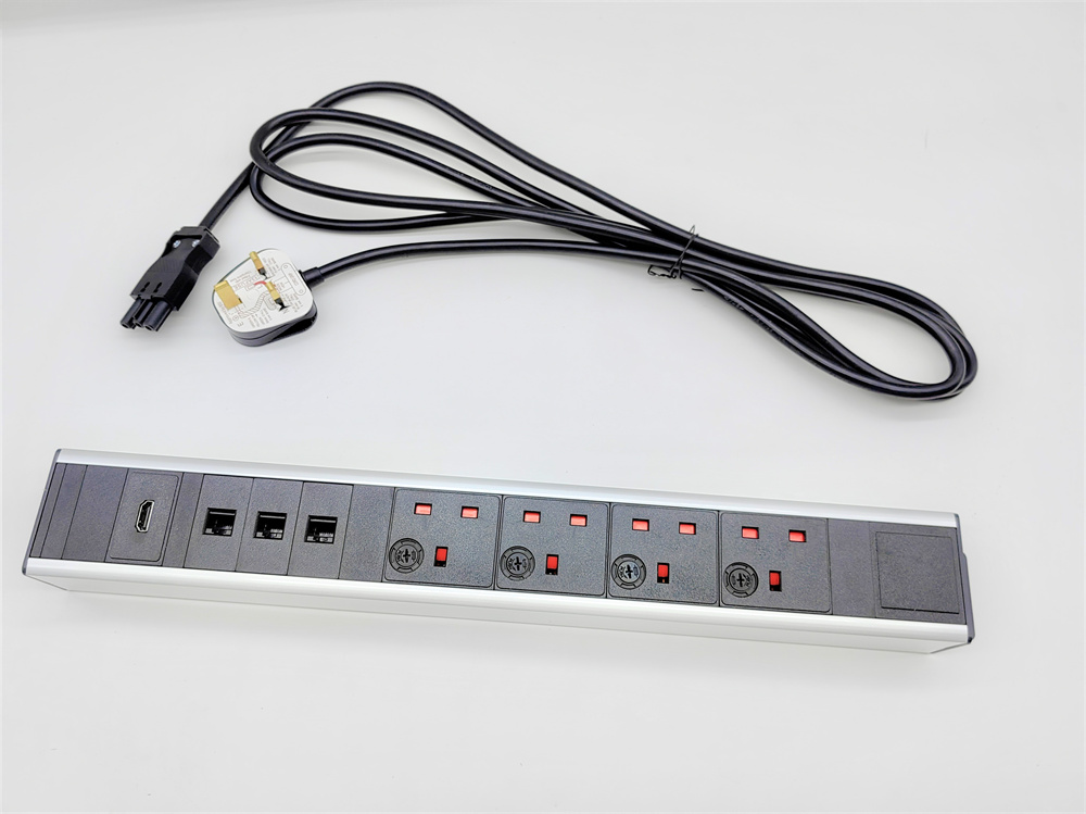 China PDU with UK socket 5A fused, Ethernet and HIMI port Manufacturer ...